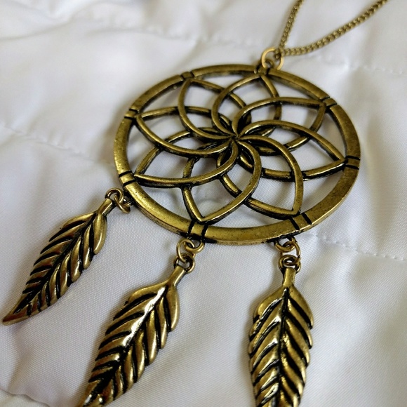 Altar'd State | Jewelry | New Altared States Boho Dreamcatcher Necklace ...